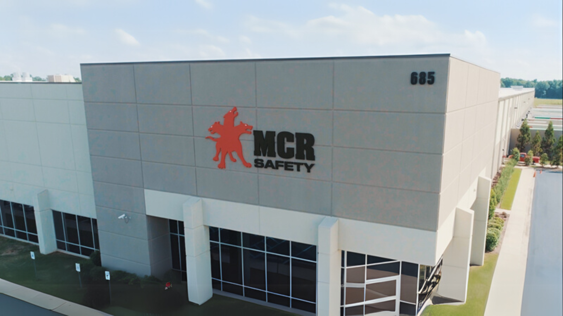 Managing Returns and Claims with MCR Safety: A Guide for Distributors